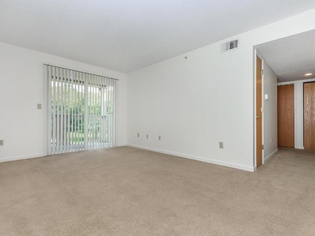 Scioto Woods 2 Bedroom Apartment for Rent at 2097 Western Avenue, Chillicothe, OH 45601