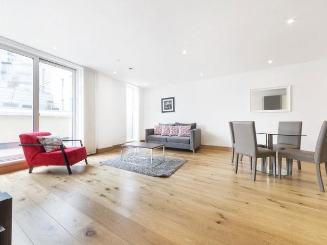 Sclater Street, London E1 2 bed flat to rent £3,500 pcm £808 pw