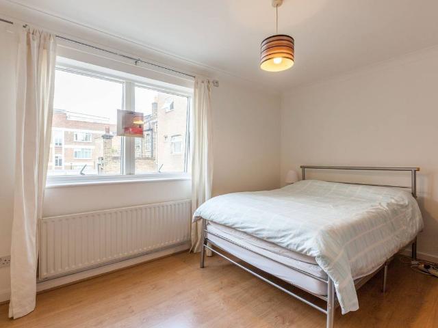 Sclater Street, Shoreditch, London E1, 1 bed flat to rent, £2,200 pcm | PrimeLocation