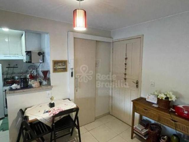 SCLRN 712 Kitnet / Apartamento à venda, nascente, 1º andar, Asa Norte, Brasília DF
