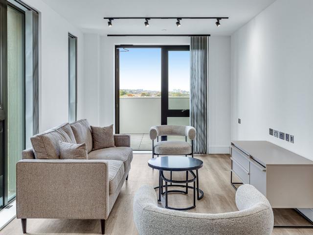 Scrubs Lane, London NW10, 3 bed flat to rent, £3,255 pcm | PrimeLocation