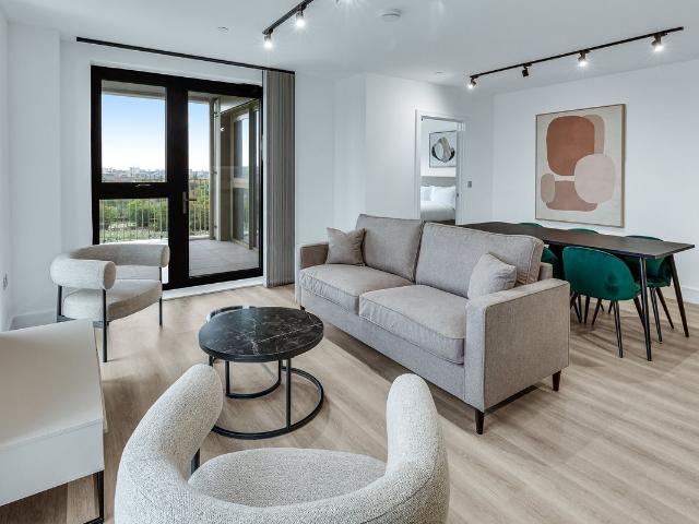 Scrubs Lane, London NW10, 3 bed flat to rent, £2,992 pcm | PrimeLocation
