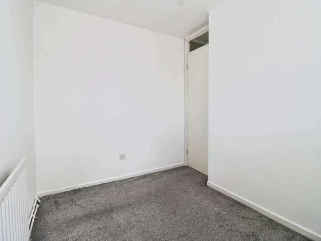 Scythia Close, New Ferry, CH62