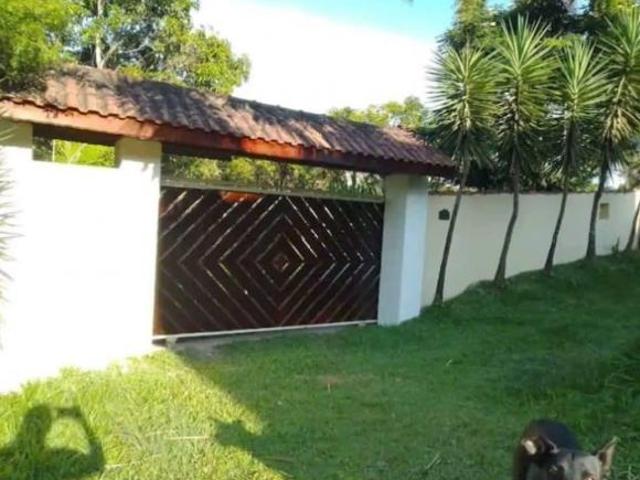 SA CHÁCARA A VENDA EM GUARAREMA DIVISA COM STA BRANCA