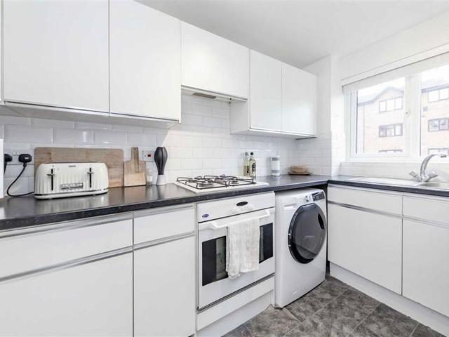 Samuel Close, SE14, London