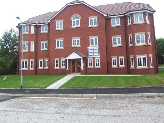 Samuel House, Sandfield Park, Bolton BL1, 2 bed flat to rent, £750 pcm | PrimeLocation