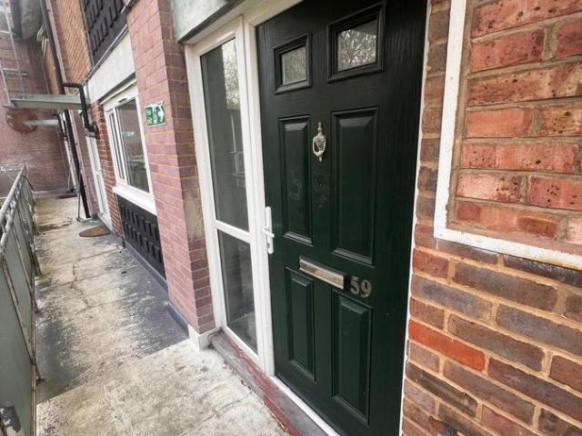 Samuel Street, Woolwich SE18, 3 bed maisonette to rent, £2,250 pcm | PrimeLocation