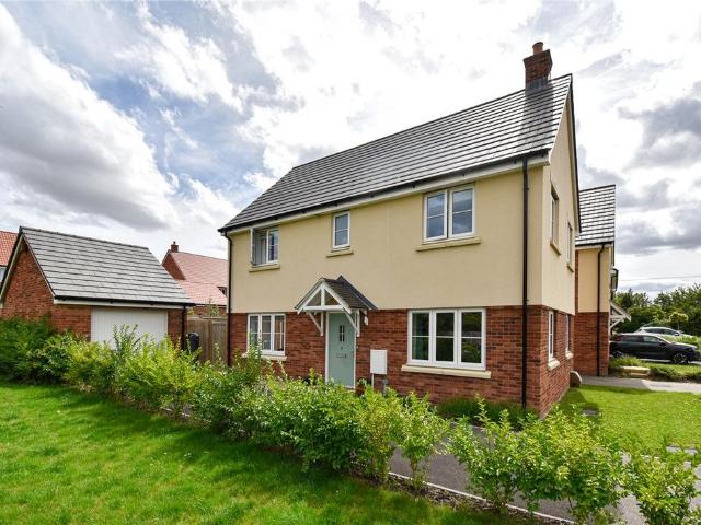 Samworth Close, Balsham, Cambridge, CB21 3 bed detached house to rent £1,850 pcm £427 pw