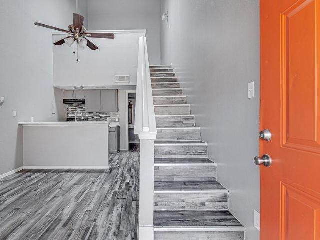 Sam Maverick Apartments 2 Bedroom Apartment for Rent at 711 Grand Ct, Arlington, TX 76013