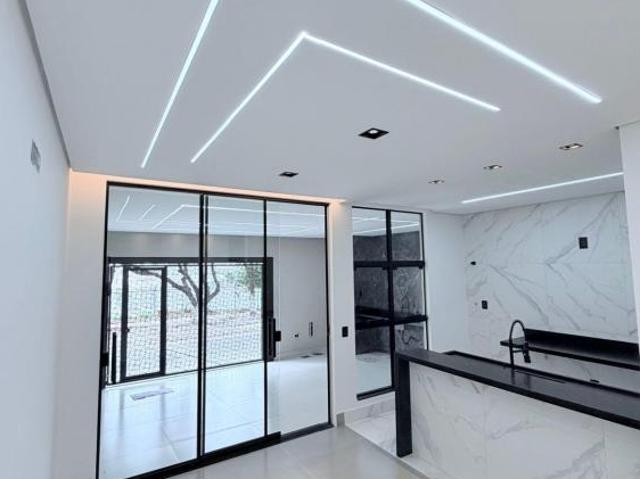 Samambaia, Casa Nova e Moderna de Alto Padrão, 3 quartos, suíte, QR 402