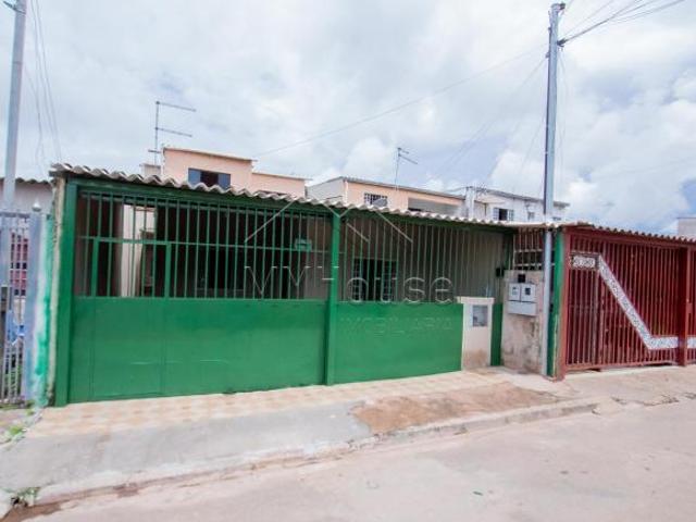 SAMAMBAIA NORTE QR 411 CONJ 10