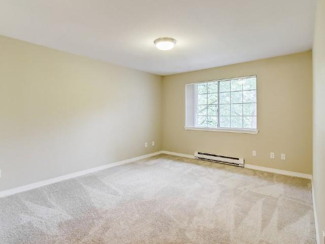 Sammamish View 2 Bedroom Apartment for Rent at 16160 Se Eastgate Way, Bellevue, WA 98008 Eastgate