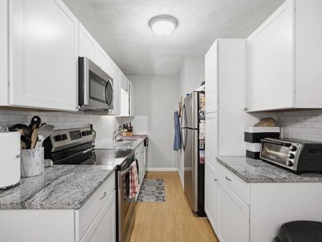 Samoset St Apt B, Plymouth, Condo For Sale