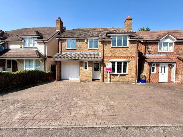 Samor Way, DIDCOT 4 bed detached house to rent £2,300 pcm £531 pw