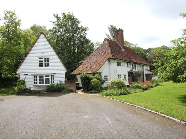 Sampford Hall Lane, Little Sampford CB10, 6 bed detached house to rent, £3,000 pcm | PrimeLocation