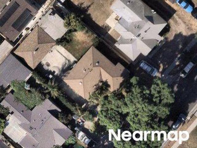 Sampson Ave