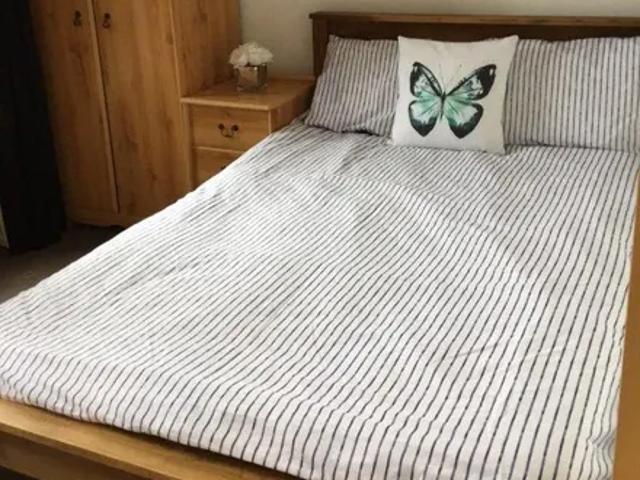 Sam's Launderette, 59 Raddlebarn Road, Stirchley, B29 6HQ, United Kingdom | Room for rent #116538419 | Rentberry