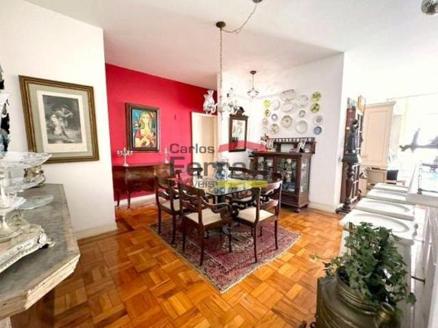 Santa Cecilia, apartamento a venda, 126 metros, 3 dormitórios, próximo metrô. Oportunidade