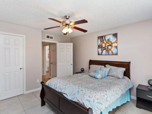 Santa Clara 2 Bedroom Apartment for Rent at 6200 Marinette Dr, Houston, TX 77036 Sharpstown