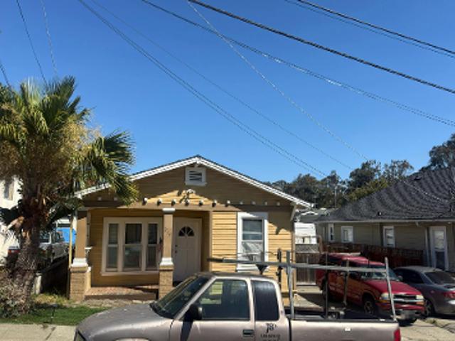 Santa Clara Ave