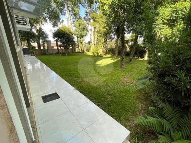 Santa Felicidade Casa em condominio 3 quartos sendo 1 suite amplo terreno 209 m2 privativos
