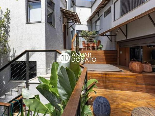 Santa Lúcia Casa Residencial 4 quartos à venda na Anuar Donato