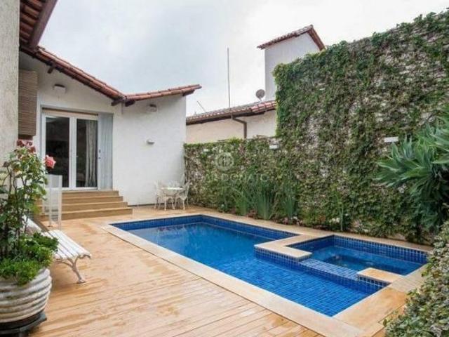 Santa Lúcia Casa Residencial 4 quartos à venda na Anuar Donato