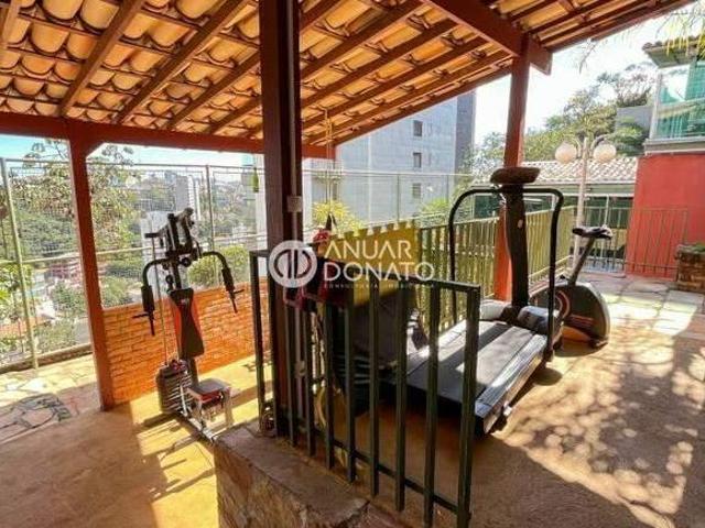 Santa Lúcia Casa Residencial 5 quartos à venda na Anuar Donato