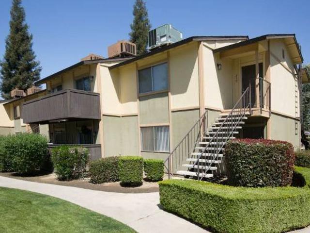Santa Rosa 2 Bedroom Apartment for Rent at 901 W Columbus St, Bakersfield, CA 93301 Homaker Park