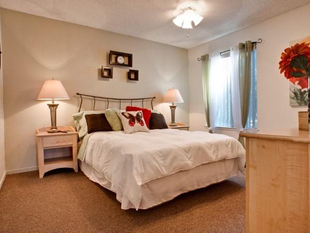 Santa Rosa 2 Bedroom Apartment for Rent at 901 W Columbus St, Bakersfield, CA 93301 Homaker Park