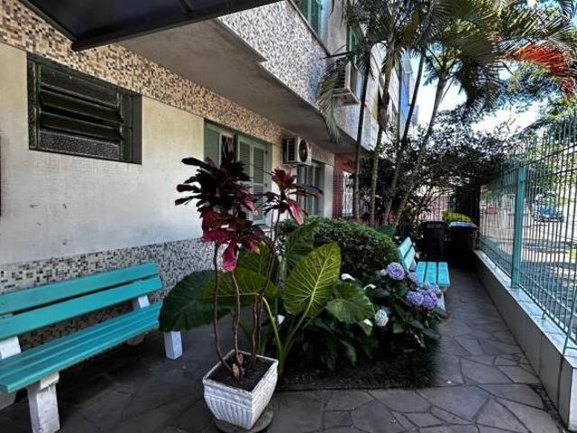 SANTANA COM VICENTE ED. PEQ. APTO. 1 DORM. MOBILIADO
