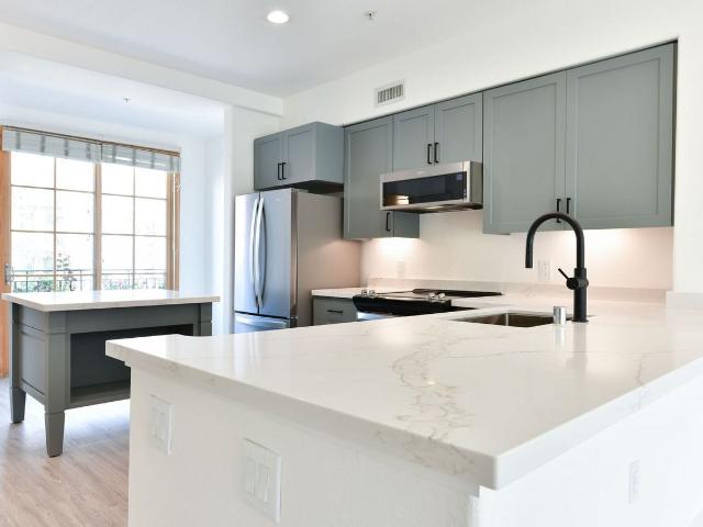 Santana Row 2 Bedroom Apartment for Rent at 355 Santana Row, San Jose, CA 95128
