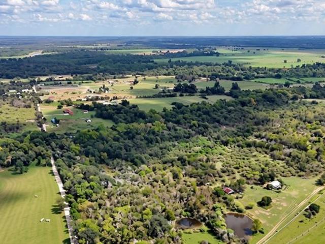 Santee Ln, Washington, TX 77880