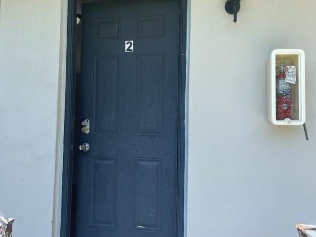 Santillane | Coral Gables Residential / near Business District – North Ponce/Douglas area 1 Bedroom Apartment for Rent at Santillane Ave, Coral Gables, FL 33134 Douglas