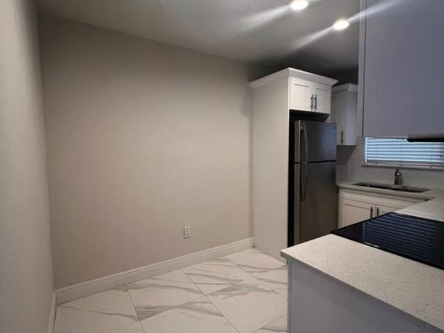 Santillane | Coral Gables Residential / near Business District – North Ponce/Douglas area 1 Bedroom Apartment for Rent at Santillane Ave, Coral Gables, FL 33134 Douglas