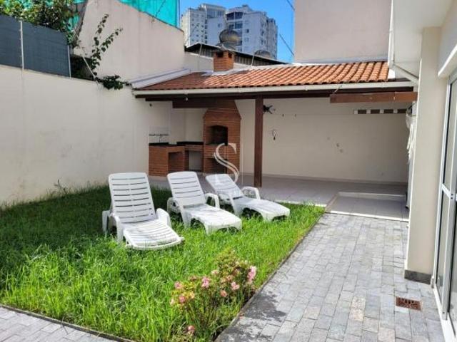 Santo Amaro Casa de 300m² com 5 dormitórios/4 suites, 6 banheiros e 4 vagas