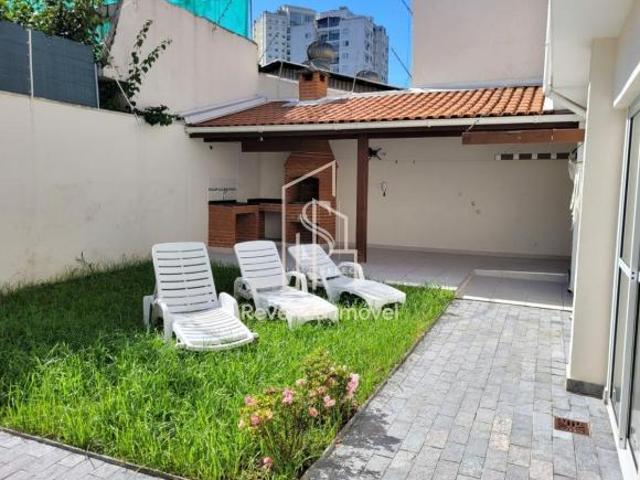 Santo Amaro Casa de 300m² com 5 dormitórios/4 suites, 6 banheiros e 4 vagas