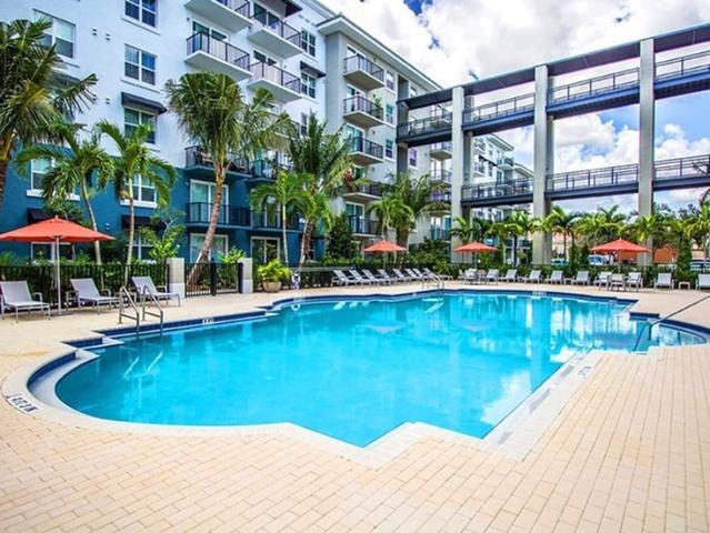 Santorini at Renaissance Commons