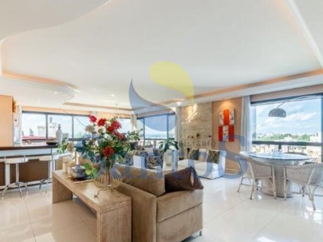 Santos vende apartamento com 177m² com 3 suítes, lareira, churrasqueira, sala, cozinha, dependência
