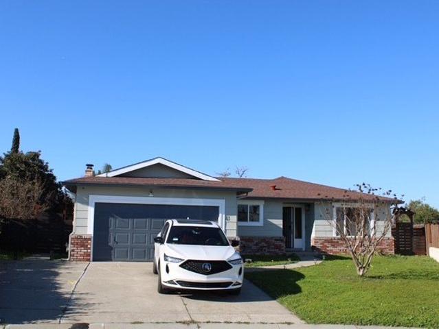 San Carlos Ct, Pittsburg, CA 94565