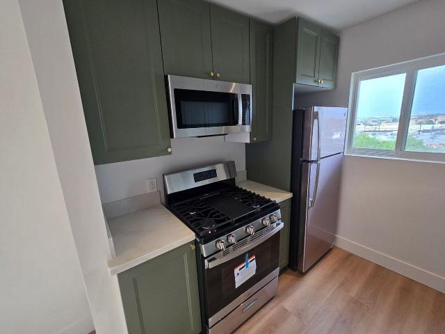 San Diego Ave. 2085 89 * 1 Bedroom Apartment for Rent at 2085 San Diego Ave, San Diego, CA 92110 Mission Hills
