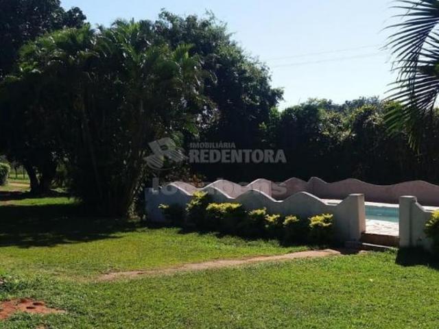 San Fernando Valley Propriedade com 460,90m², boa para residir a pessoa que comprar poderá a seu