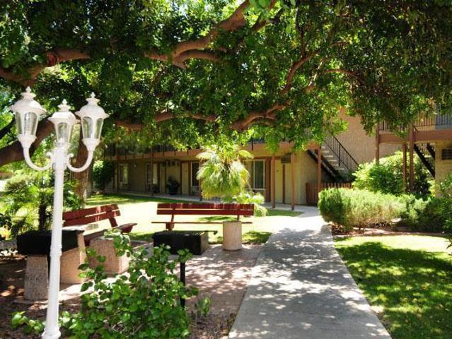 San Jose Manor