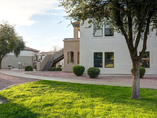 San Martin Apartments 2 Bedroom Apartment for Rent at 6802 N 67th Ave, Glendale, AZ 85301