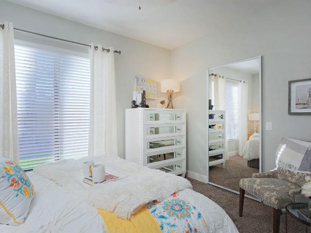San Melia 3 Bedroom Apartment for Rent at 14435 S 48th St, Phoenix, AZ 85044