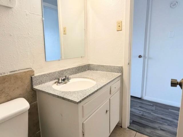 San Miguel All Bills Paid 1 Bedroom Apartment for Rent at 4624 Lafayette St, Dallas, TX 75204