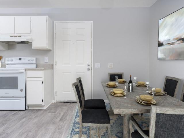 San Tropez 1 Bedroom Apartment for Rent at 2800 W 17th St, Santa Ana, CA 92706 Trask Fairview