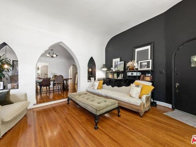 San Vicente Blvd, Los Angeles, Home For Sale