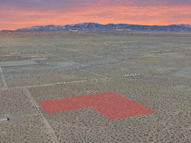 Sanburg Ave, Adelanto, CA 92301