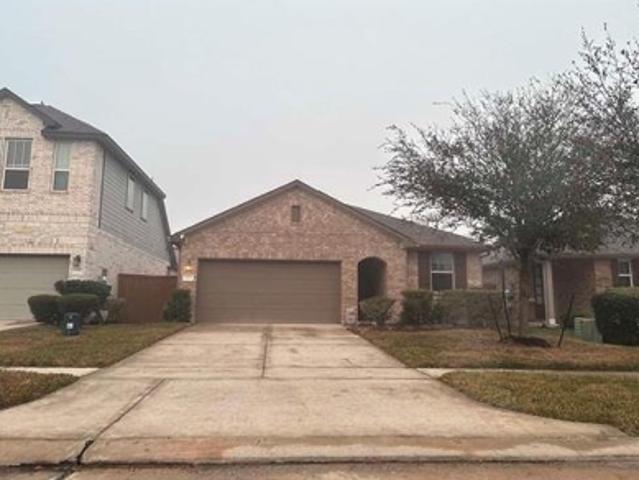 Sand Lily Dr